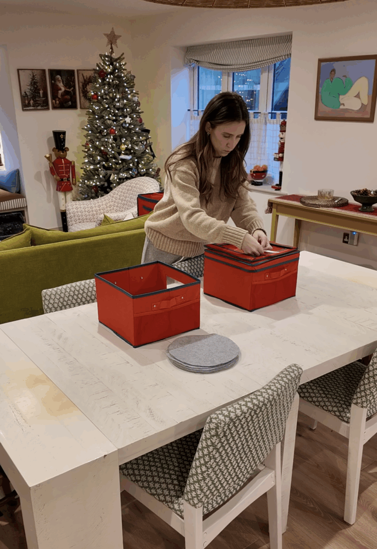 7 Christmas Storage Ideas - Sophie Liard